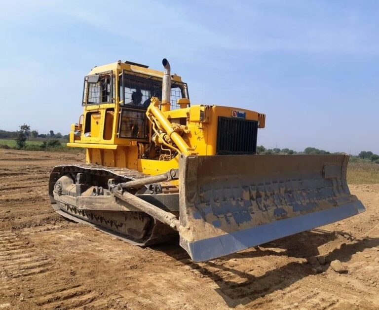 Bulldozer Machine Hire in India, Call - +917290011009